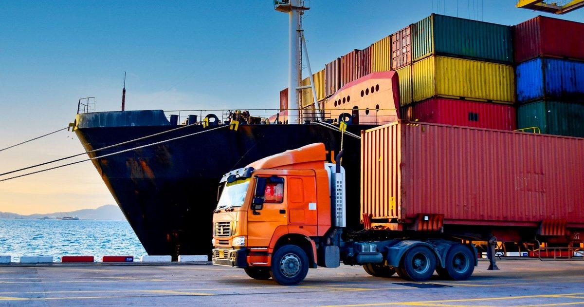 Vehicle Photography for Shipping Security: